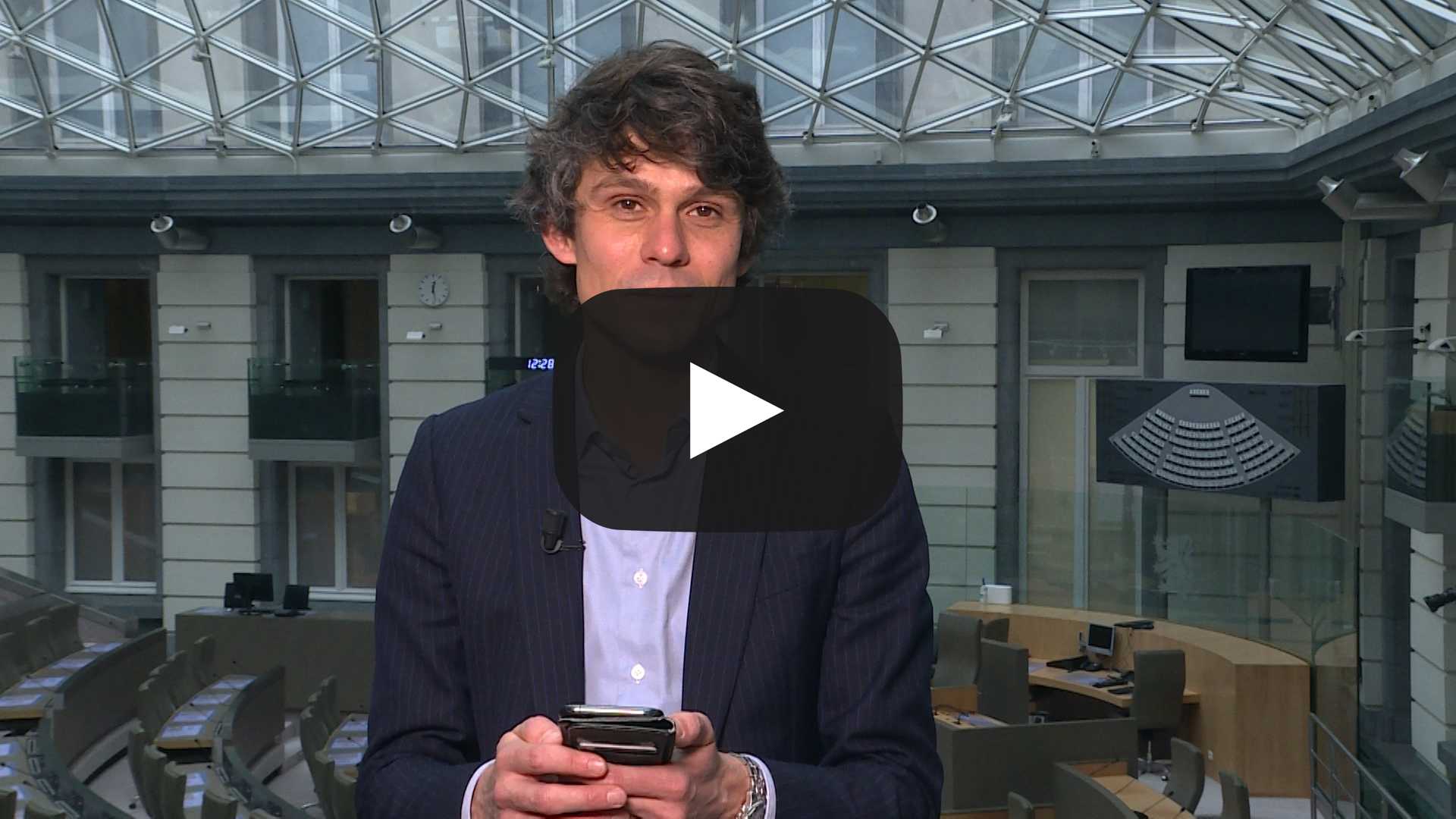 Poëzieweek 2021: Het gedicht van Benjamin Dalle - Vlaams Parlement TV